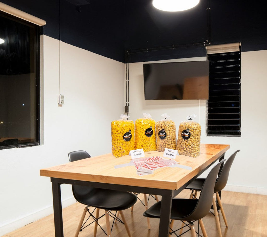 What Snacks Are Good For a Meeting? Popcorn Snacks! – Nikki's Popcorn ...